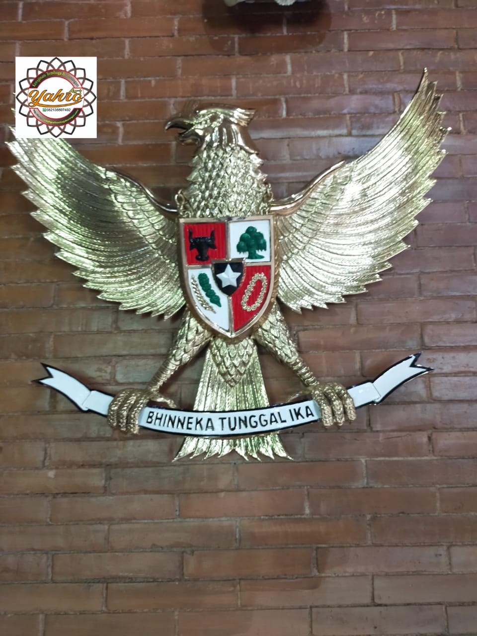 Lambang Garuda Pancasila Kuningan - Lambang Garuda Pancasila Kuningan